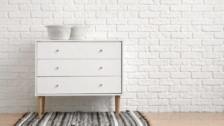 Choosing the Perfect Chest Of Drawers: What To Consider